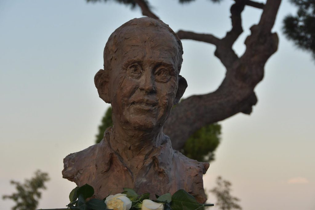 Richar, eterno protagonista en la Plaza 26 de Abril en la obra de ...